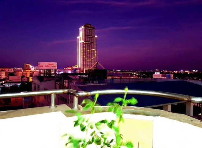 Thắp sáng biểu tượng hình trái tim: Gửi yêu thương tới "tiền tuyến ...